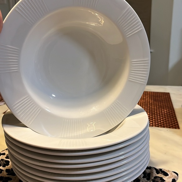 Oneida | Dining | Majestiicware By Oneida Stoneware 9 Inch Bowl 8 ...